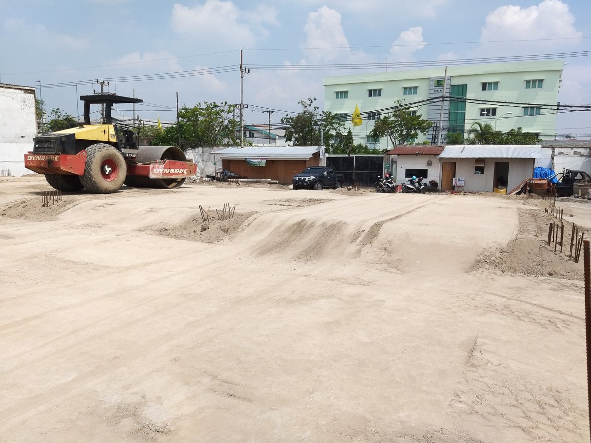 Pengurugan dan Pemadatan — PT. Selaras Karunia Sejahtera